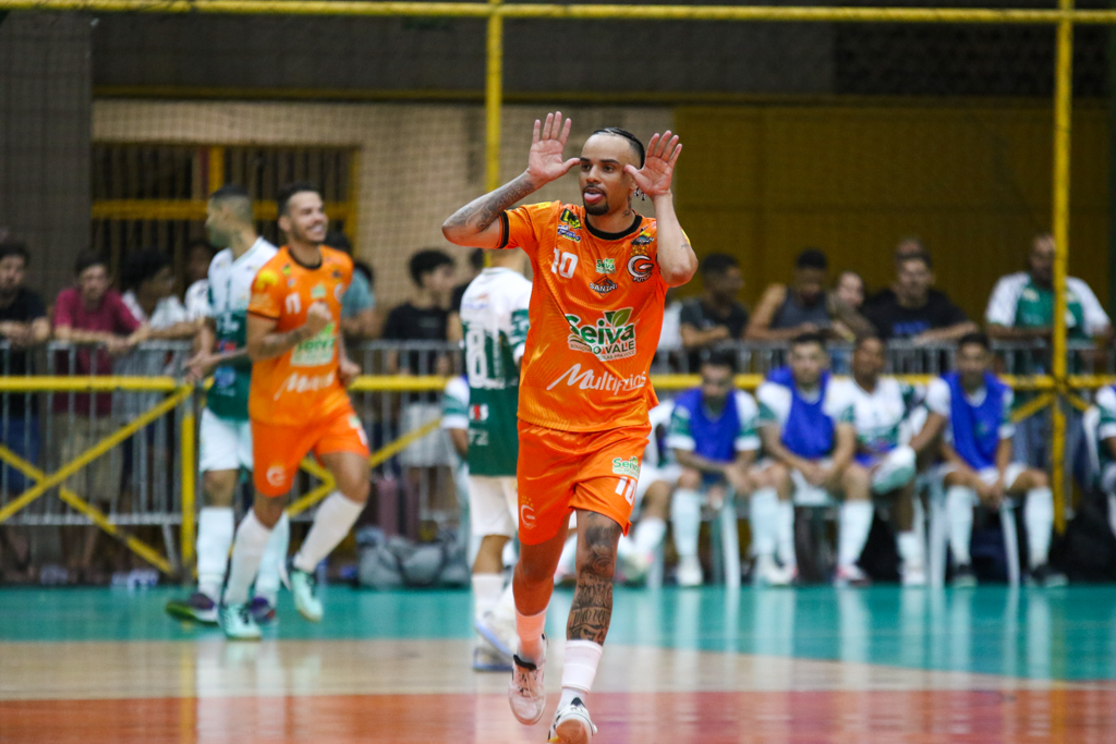 Garapa goleia Afrânio e abre larga vantagem na semifinal da Copa TVGR ...